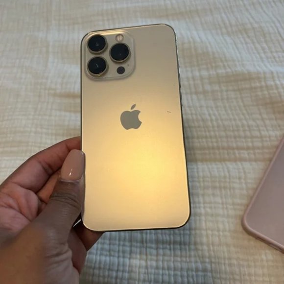 Apple | Cell Phones & Accessories | Iphone 3 Pro | Poshmark